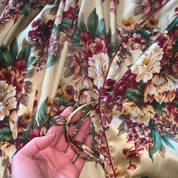 Victoria's Secret | Intimates & Sleepwear | Beautiful Vintage Victoria ...